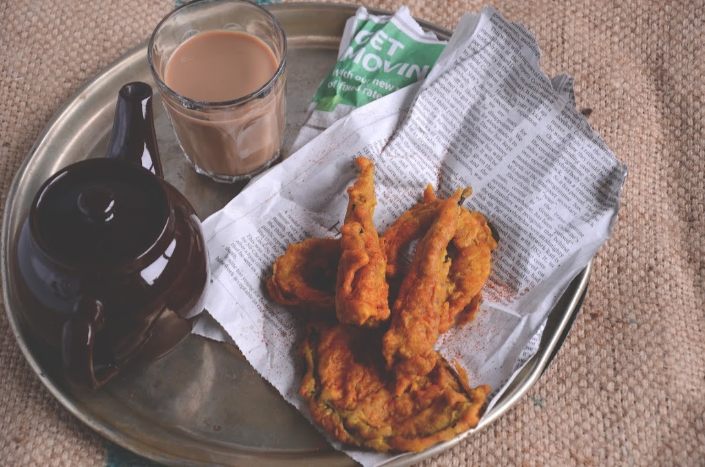 chai-pakora - Maazi